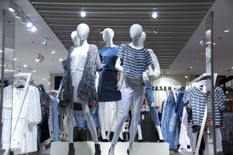 6 Brand Fashion Indonesia Yang Mendunia dan Berkualitas » JatimPlus.id